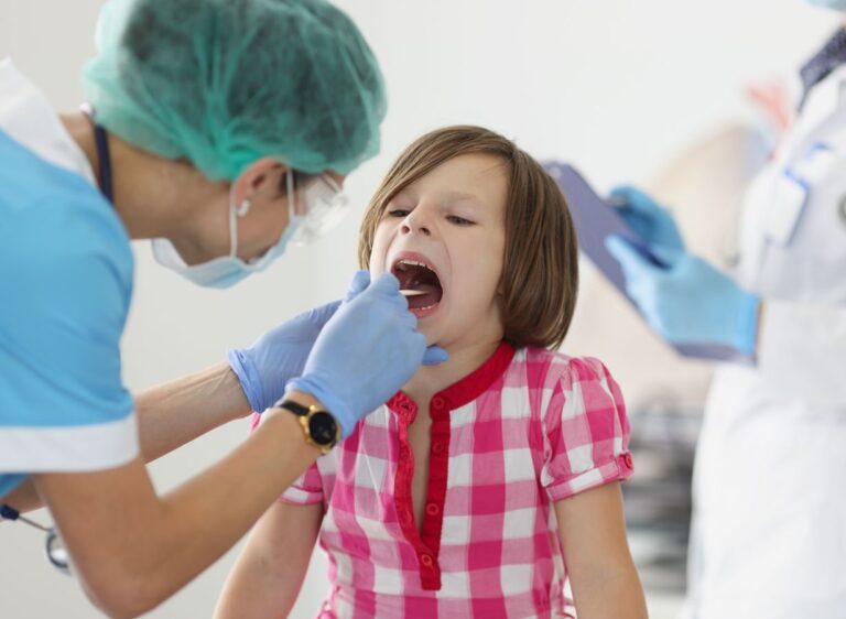 Adenoidectomia - Clínica ORL