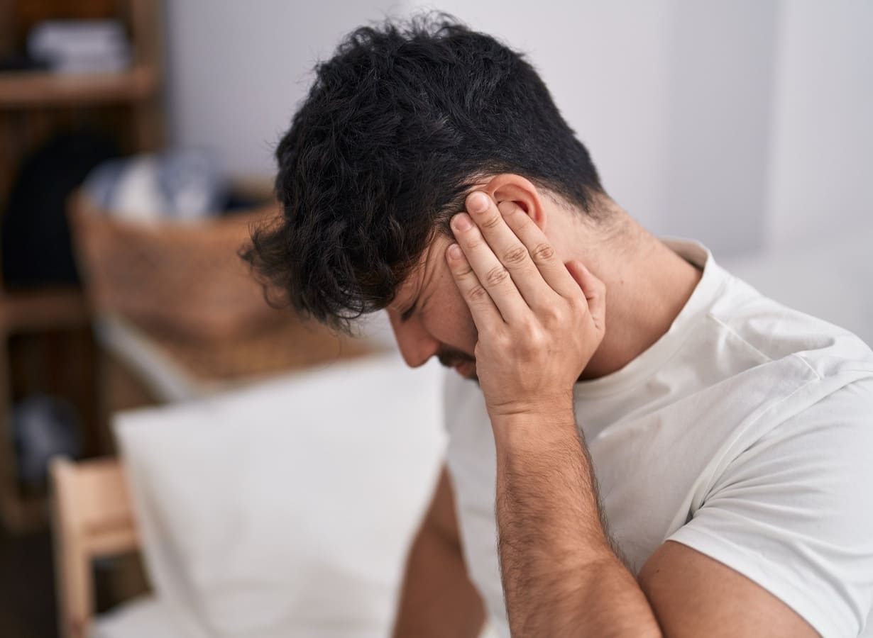 Pus ou líquido no ouvido (otorreia): o que pode ser e como tratar?